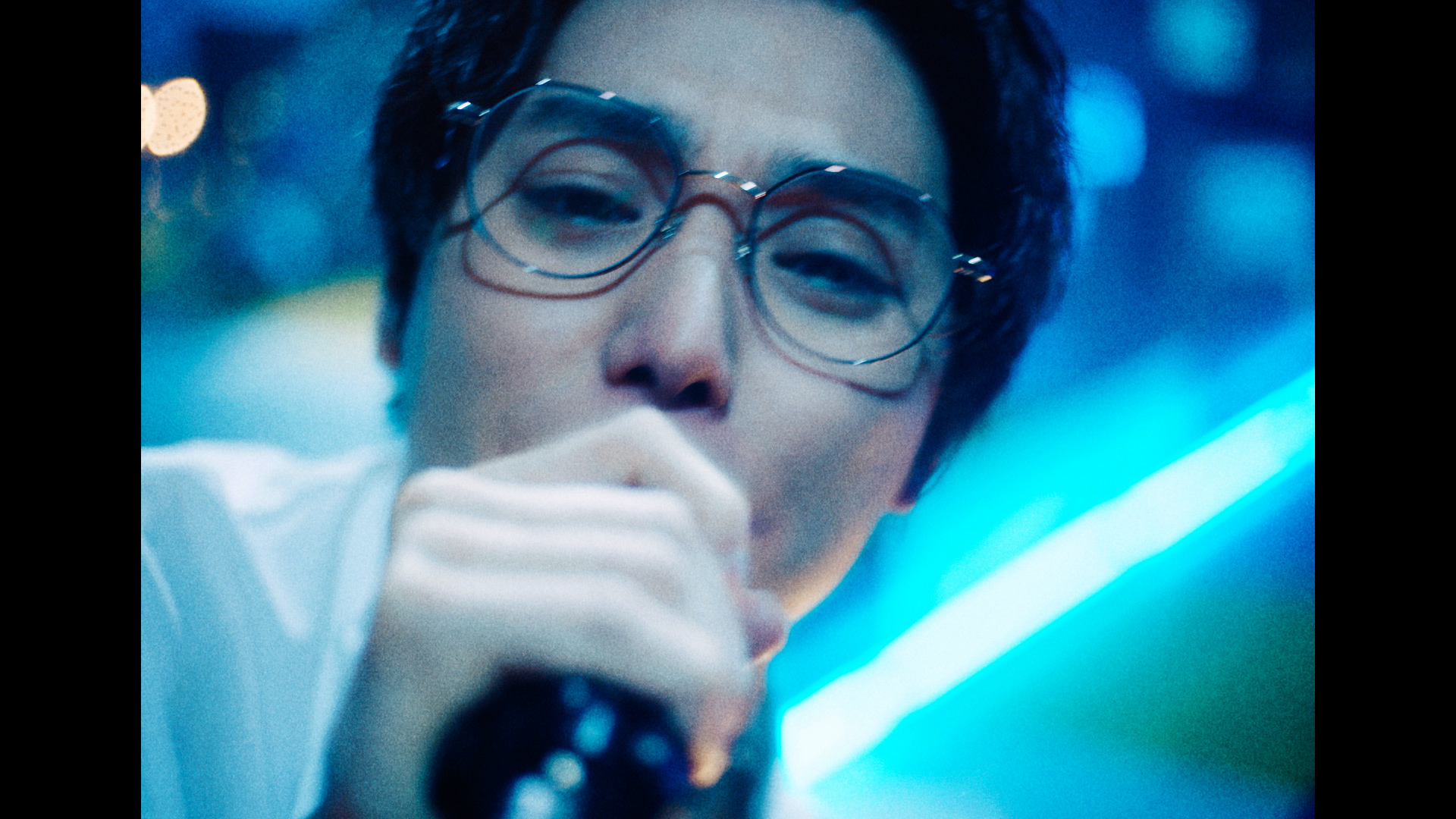 村上虹郎さんがTHE BLUE HEARTSの名曲アレンジを熱唱！Zoffの新CM「夢」篇 | INTERMESTIC INC.