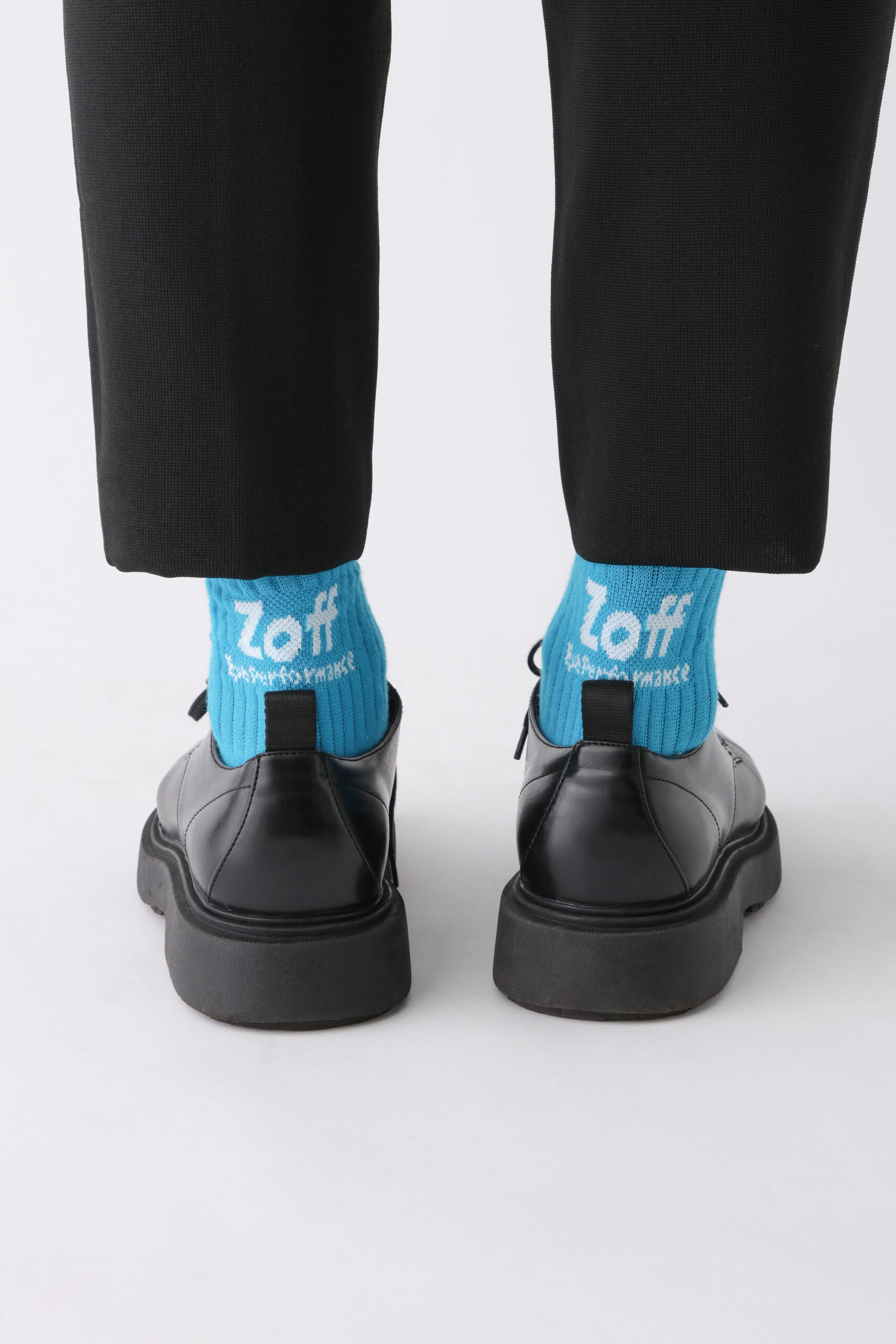 「Zoff」×ライフスタイルD2Cブランド「O0u」ユニフォーム開発者インタビュー | INTERMESTIC INC.